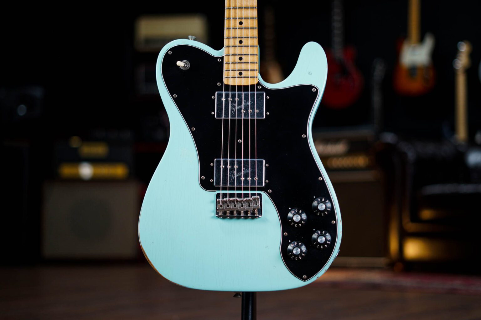 Fender FSR Vintera 70s Road Worn Telecaster Deluxe in Daphne Blue ...