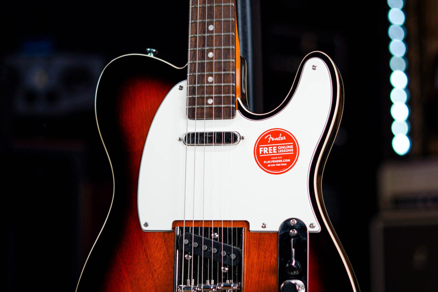 Squier Limited Edition Classic Vibe '60s Custom Esquire in 3-Colour ...