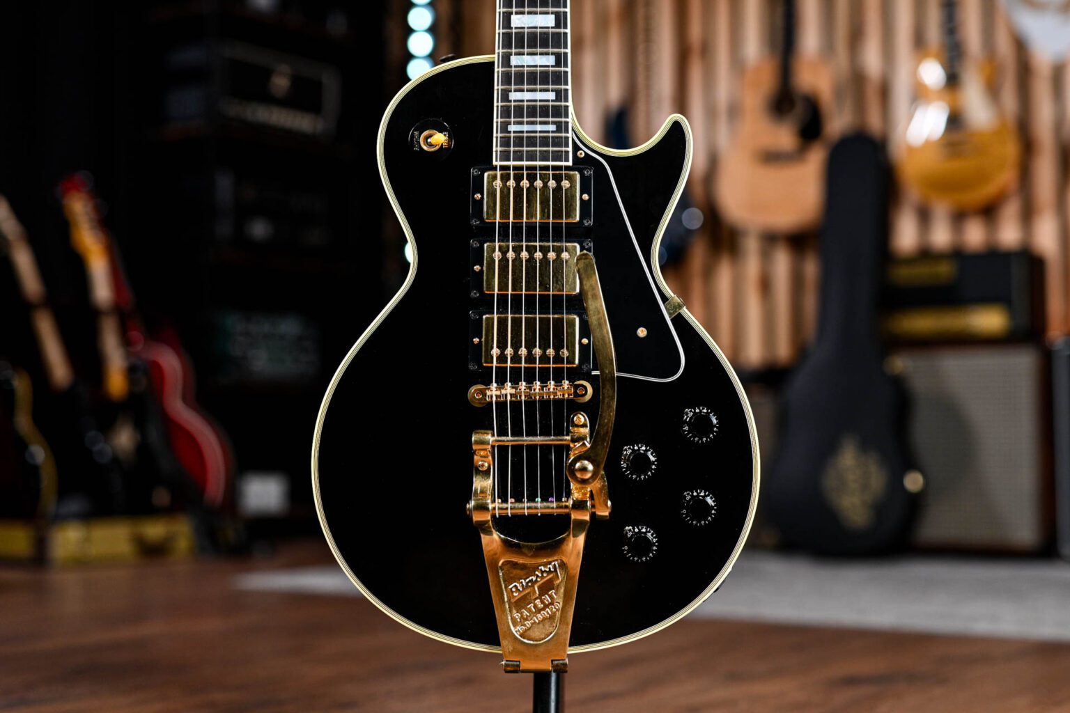 Gibson USA Custom Art & Historic Les Paul Custom Black Beauty - Guitar ...