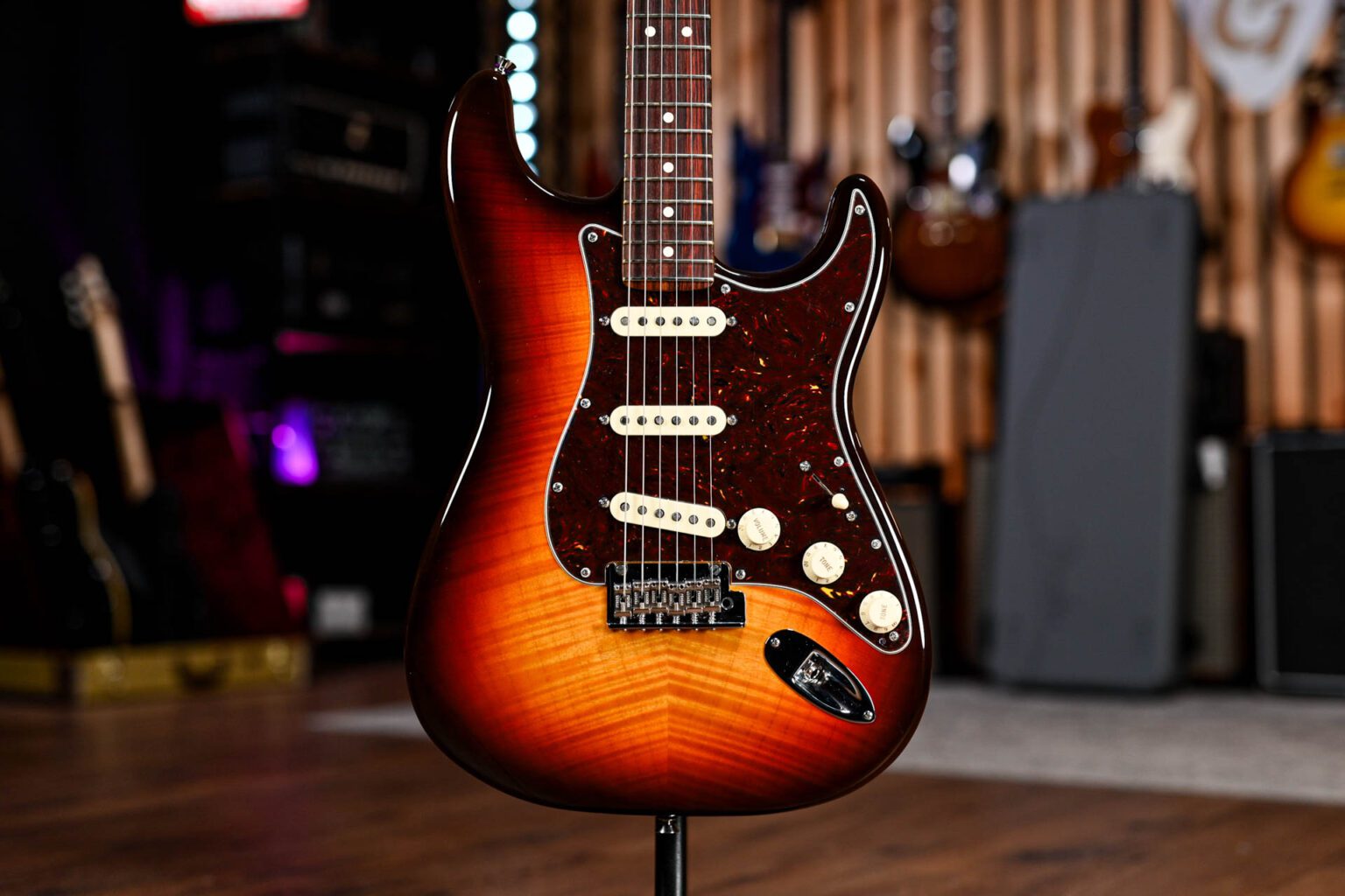 Fender 70th Anniversary American Pro II Stratocaster in Comet Burst ...