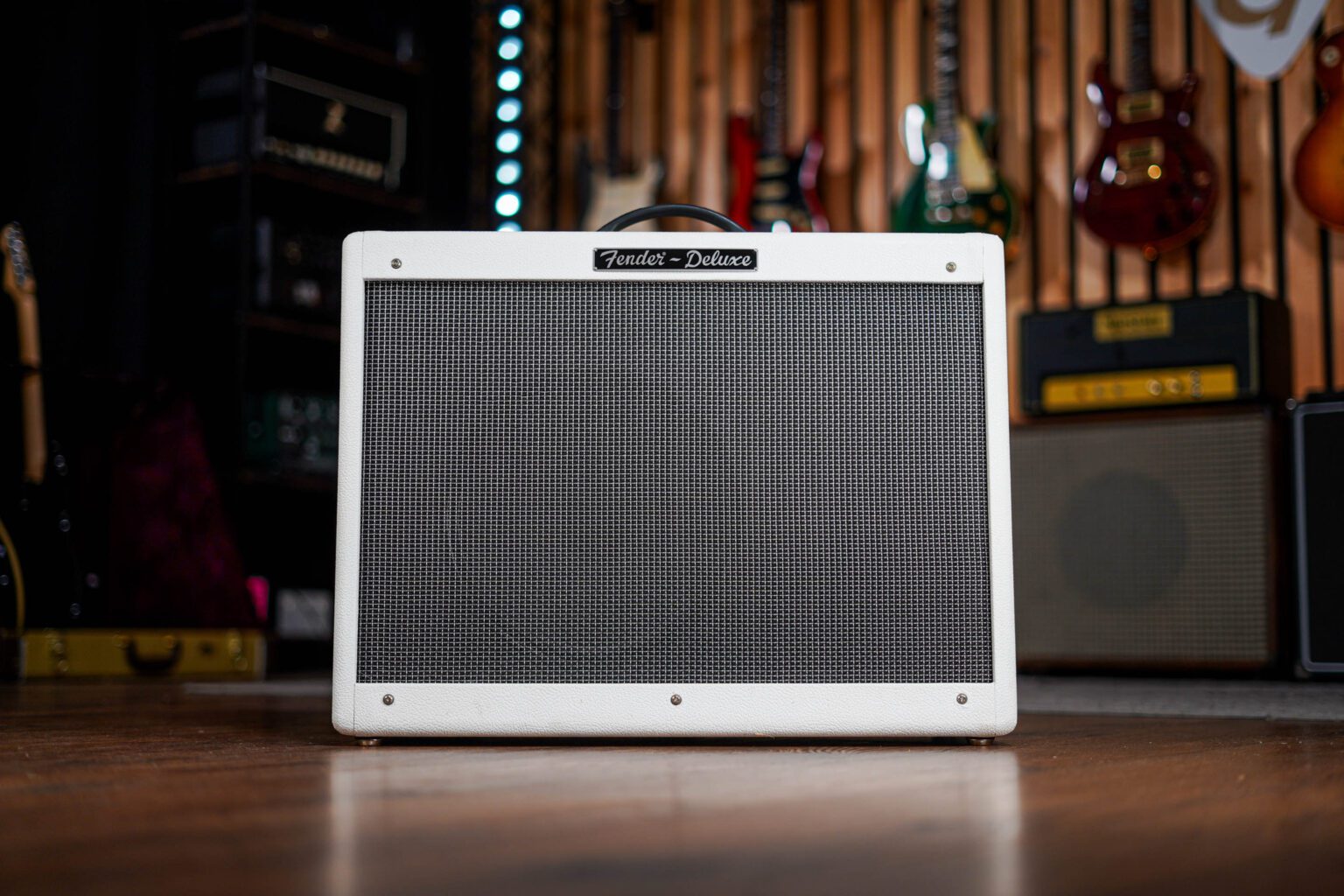 Fender Hot Rod Deluxe FSR White Lightning Combo Valve Amp - Guitar Gear ...