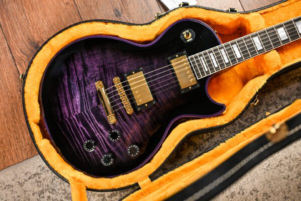 Gibson Custom Shop M2M Les Paul Purple Widow - Guitar Gear Giveaway