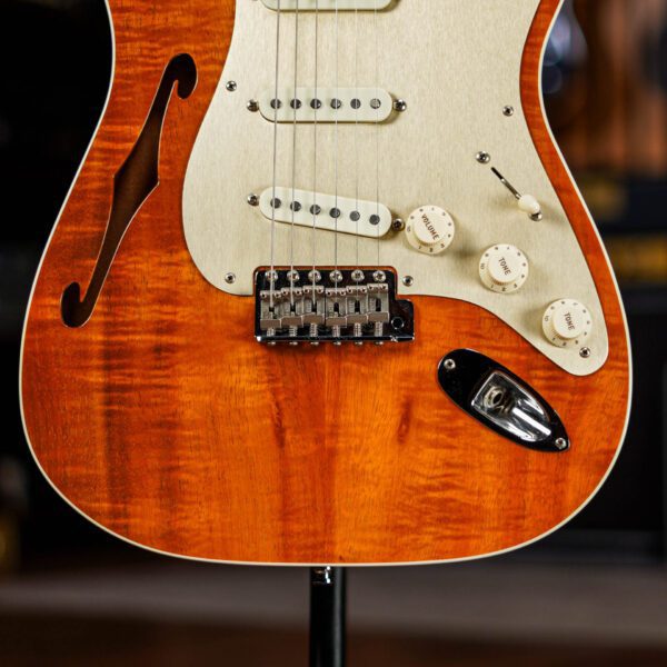 Fender Custom Shop 30th Anniversary Artisan Koa Thinline Stratocaster ...