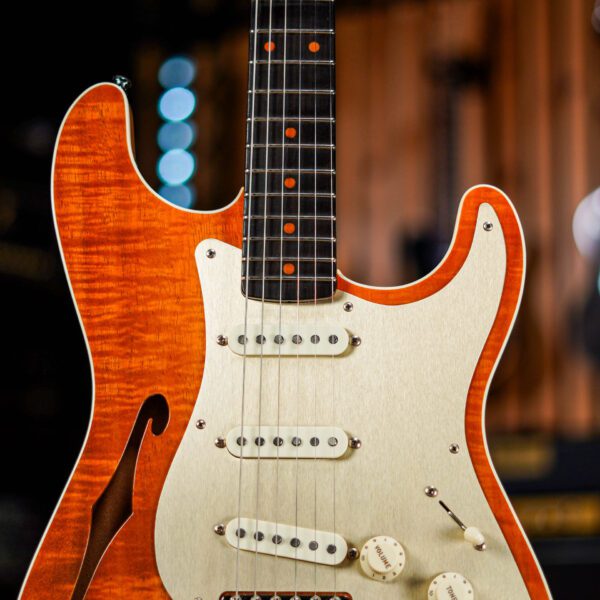 Fender Custom Shop 30th Anniversary Artisan Koa Thinline Stratocaster ...