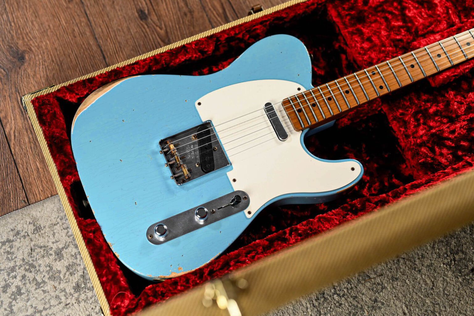 Fender Custom Shop '52 Reissue Telecaster Relic Daphne Blue - Guitar ...