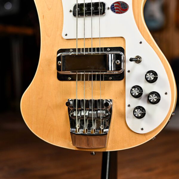 Rickenbacker 4003 Mapleglo - Guitar Gear Giveaway